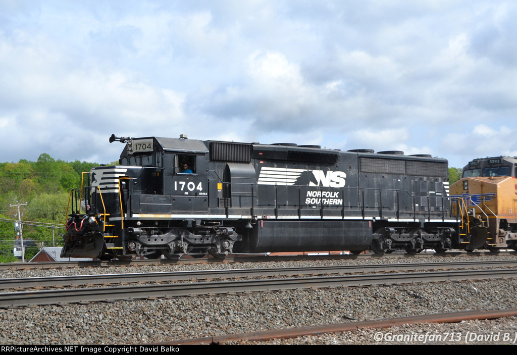 NS 1704